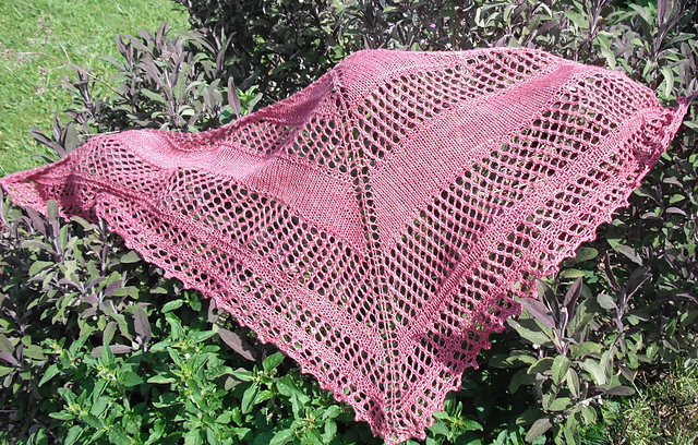 Ravelry: Winberry Shawl pattern by Agrarian Artisan