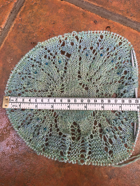 Ravelry: veebran's Peacock Pi Shawl