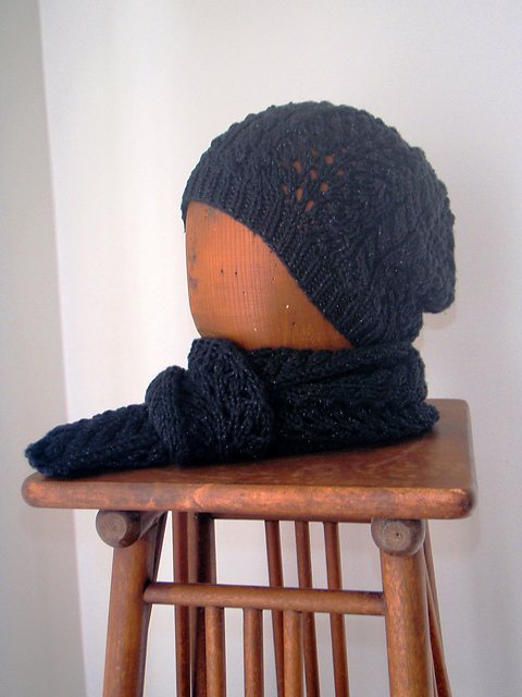 Ravelry: Julia pattern by Vera-Aleksa Sula