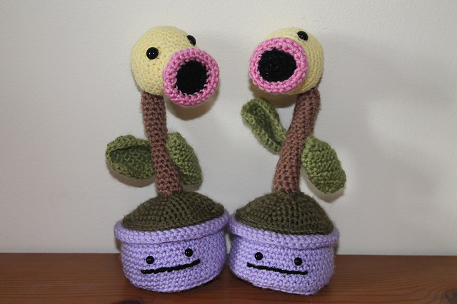 Ravelry: Bellsprout with a Ditto Plant Pot pattern by Verity O'Connor