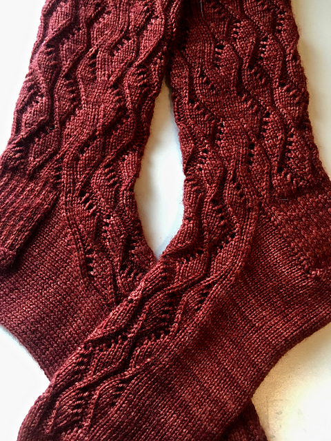 Ravelry: Moonflower Socks pattern by verybusymonkey