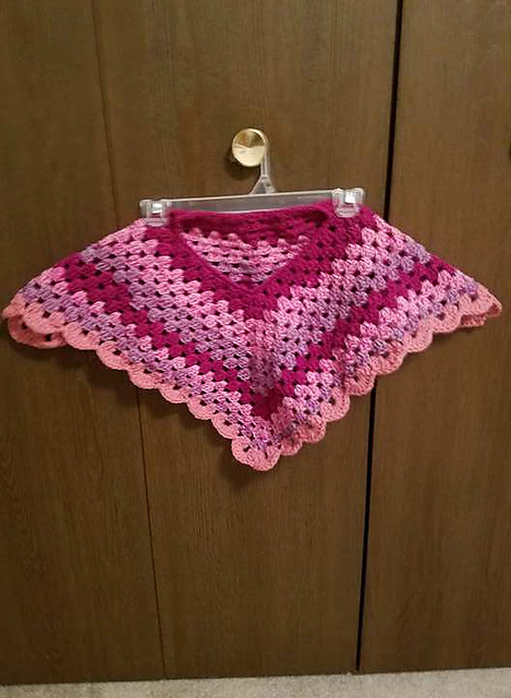 Ravelry: Toddler/Child Triangle Poncho pattern by Jacqueline Miceli