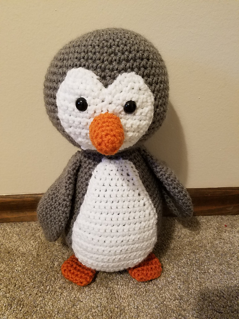 Ravelry: Penny the Penguin pattern by Jacqueline Miceli