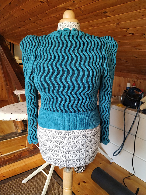 Ravelry: Seawaves Jumper pattern by Golden Eagle