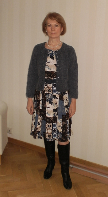 Ravelry: Asma pattern by Kim Hargreaves