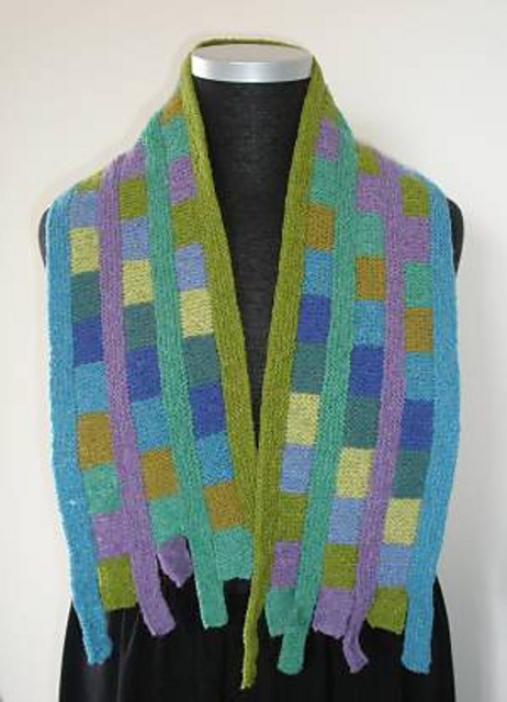 Ravelry: Marimekko Scarf pattern by Vivian Høxbro