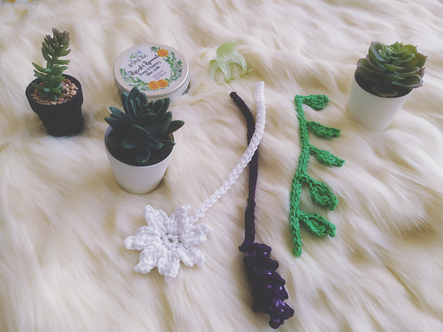 Ravelry: Fragrance bookmarks pattern by Viva