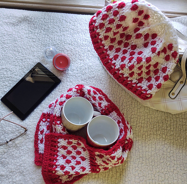 Ravelry: Berry Rush Hat pattern by Viva