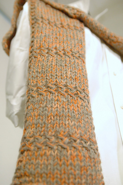 Ravelry: Fallen Out of Love Scarf pattern by Barbara Benson