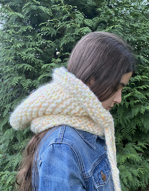 Ravelry: Knitted Hood pattern by Vanessa Cayton