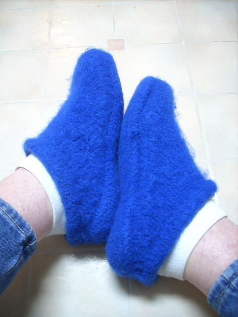 Ravelry: waningestrogen's New Clogs for my Dogs