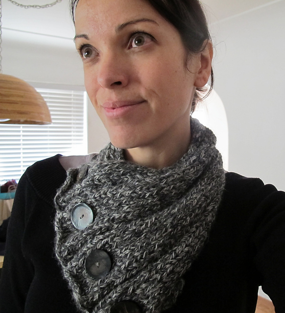 Ravelry: Chunky Buttoned Cowl pattern by Mai Wyn Schantz