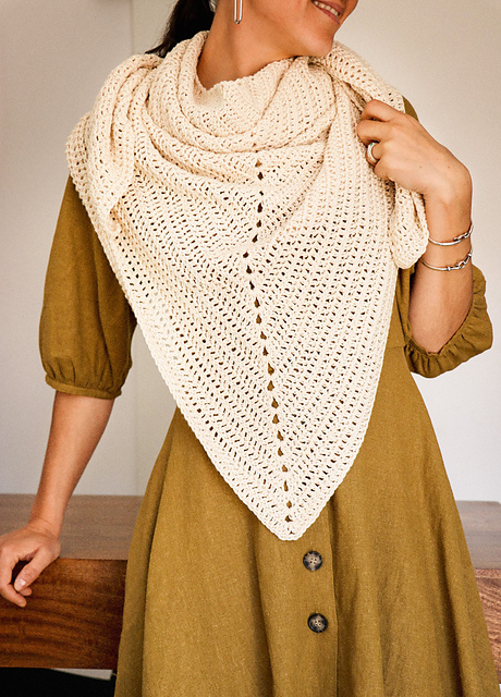 Ravelry: Hilo Shawl pattern by we are knitters