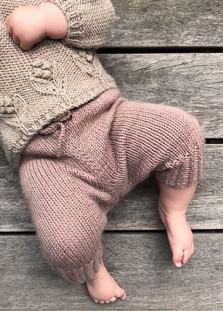 Ravelry: Ash baby tights pattern by we are knitters