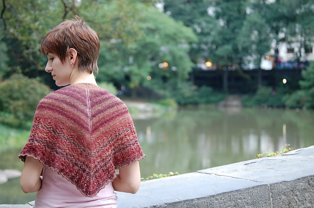 Ravelry: Valeria pattern by Jacie Severance