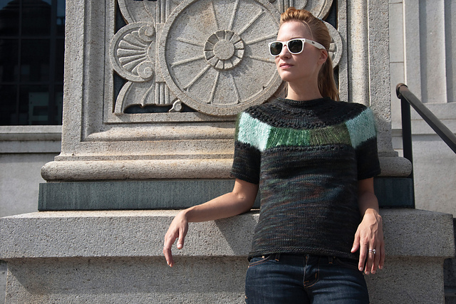 Ravelry: Vert & Horiz pattern by Ann Weaver