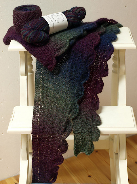 Ravelry: Blattwerk pattern by Ulrike Helfrich