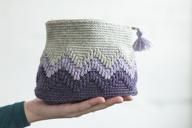 Ravelry: Reflection Pouch pattern by Ilaria Caliri (aka airali)