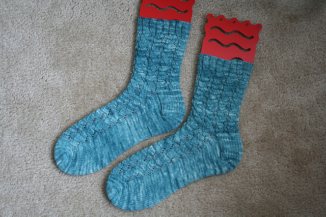 Ravelry: Seaweed Socks pattern by Wendy D. Johnson