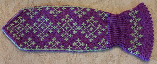 Ravelry: Winter Gauntlets pattern by Wendy D. Johnson