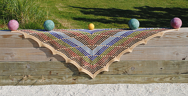 Ravelry: Bocce pattern by Nancy Whitman