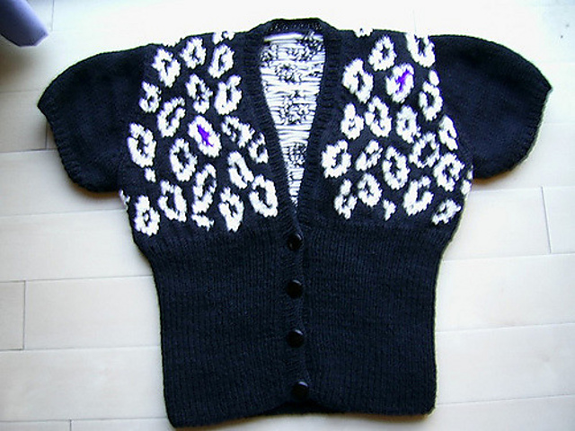 Ravelry: #32 Leopard Print Cardi pattern by Julie Gaddy