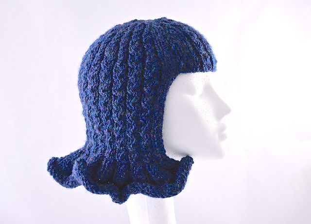 Ravelry: Wavy Wig pattern by Wild Daffodil