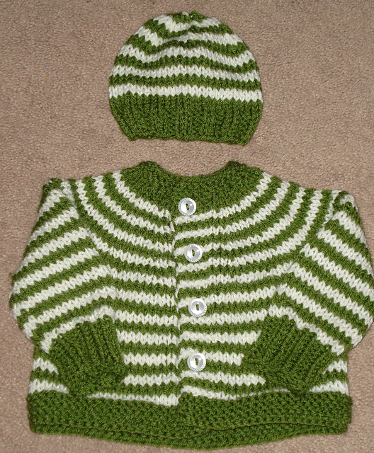 Ravelry: willow4's 2011 - 45 5 hour Baby Sweater with Hat