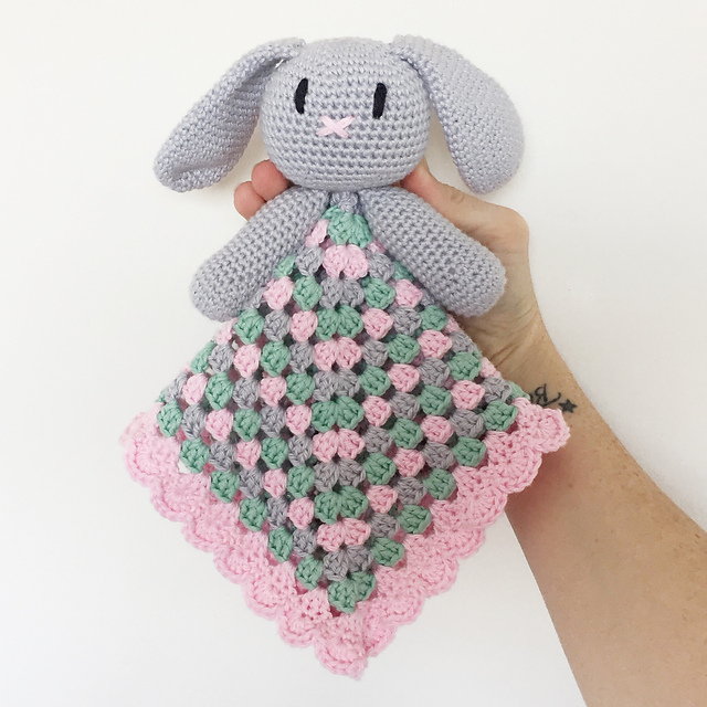 Ravelry: Cuddly Bunny pattern by Willow Howarth