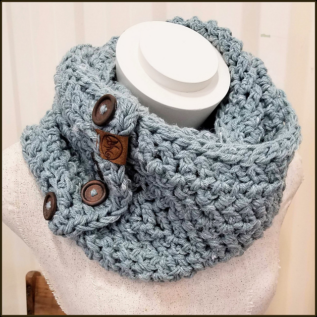Ravelry: Willow Double Wrap Cowl pattern by Winter Dieckman