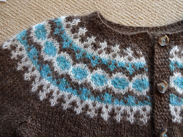 Ravelry: winterlover's Létt-Lopi Cardigan