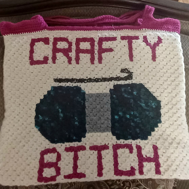 Ravelry: Crafty B Project Bag/Tote pattern by Diane Wright