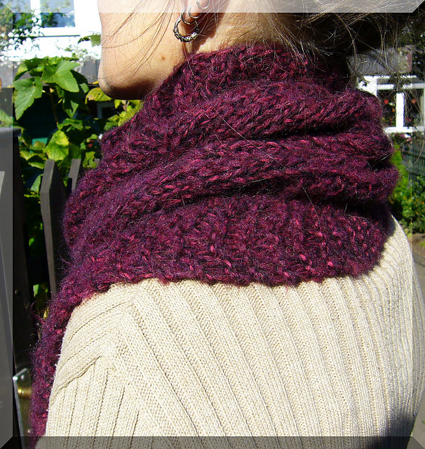 Ravelry: wolletraum's "Red Deer - Cowl"