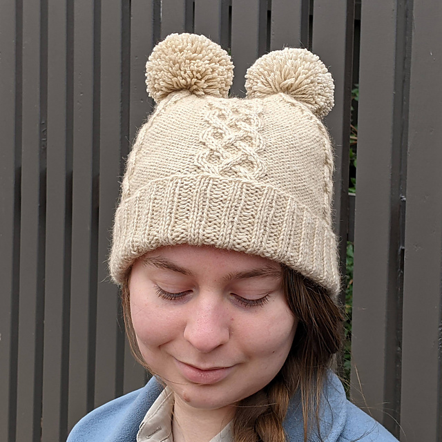Ravelry: Twister Beanie pattern by Wool Baa