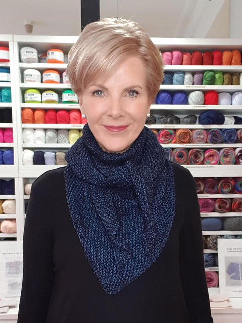 Ravelry: Large Triangle Scarf pattern by Wool Baa