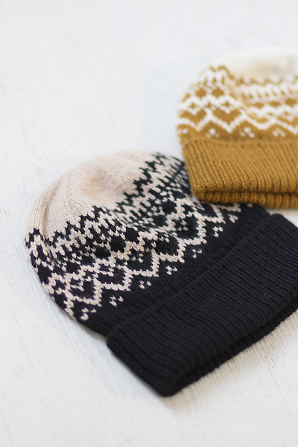 Ravelry: DELE pattern by Sarah Solomon – Into the Wool