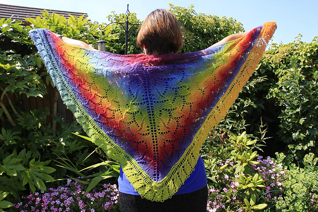 Ravelry: Willow Woods pattern by Jan Henley