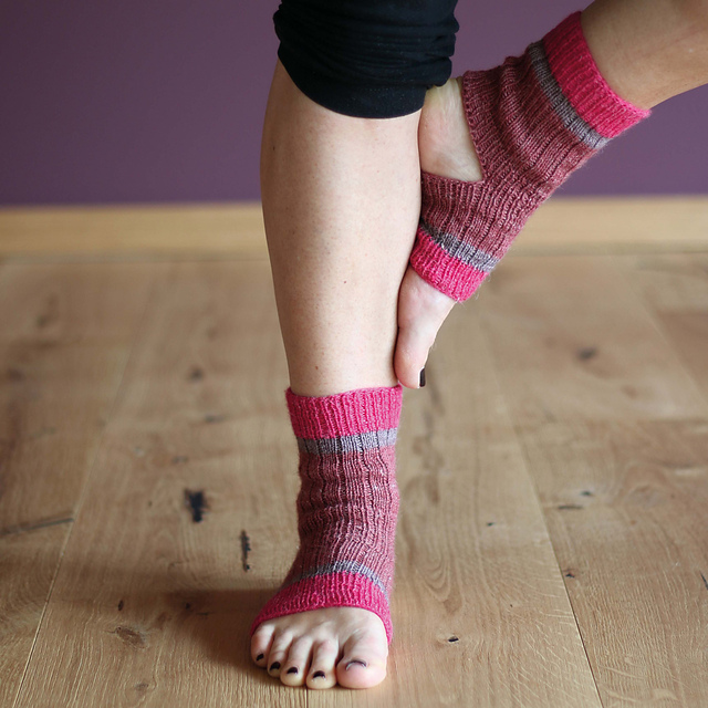 Ravelry: Yoga Socks pattern by Laure Faber woolinspires