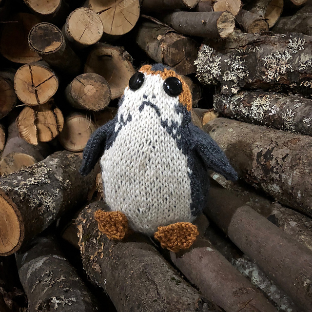 Ravelry: Adorable Porg pattern by Arianna Soloway
