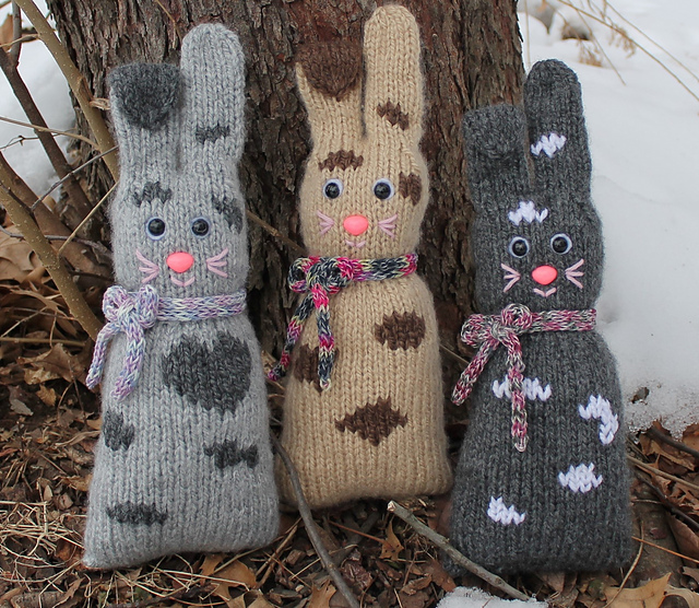 Ravelry: Little Bunny Cushion pattern by Whitney Webster