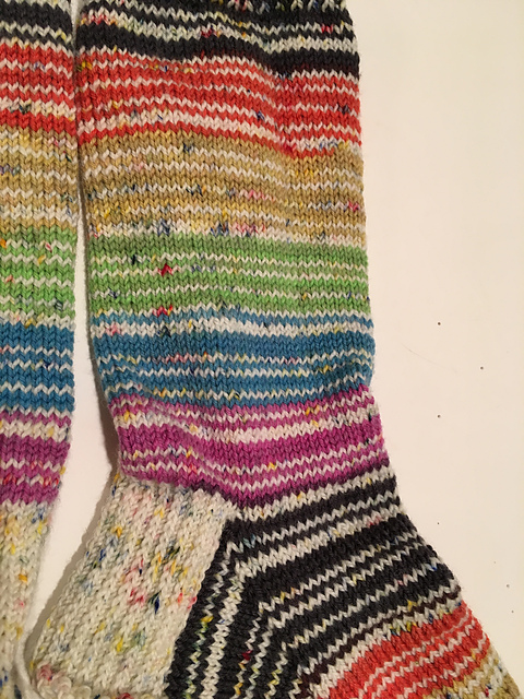 Ravelry: wrenknits' Dark Side Confetti Blenders