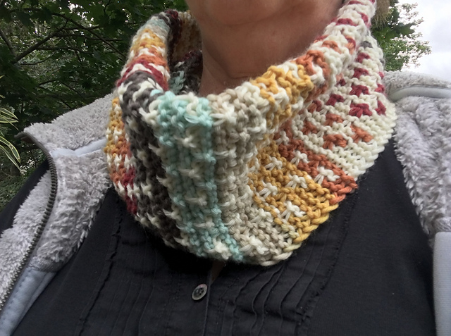 Ravelry: wrenknits' Rustic Bat Cowl