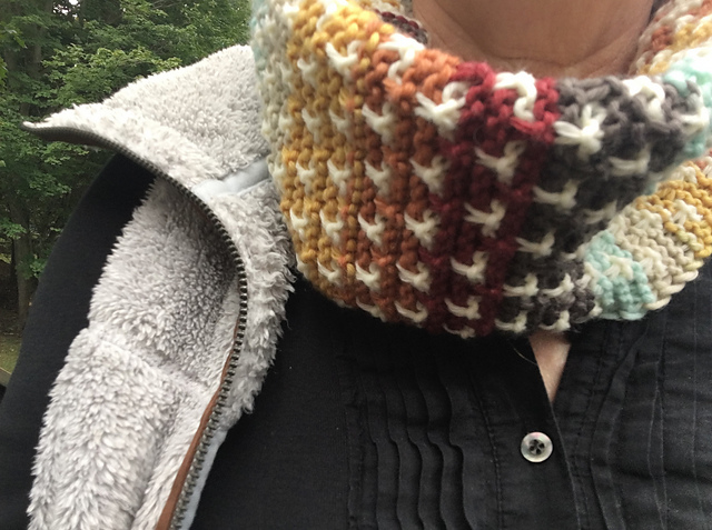 Ravelry: wrenknits' Rustic Bat Cowl