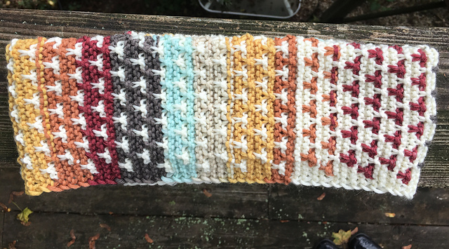 Ravelry: wrenknits' Rustic Bat Cowl