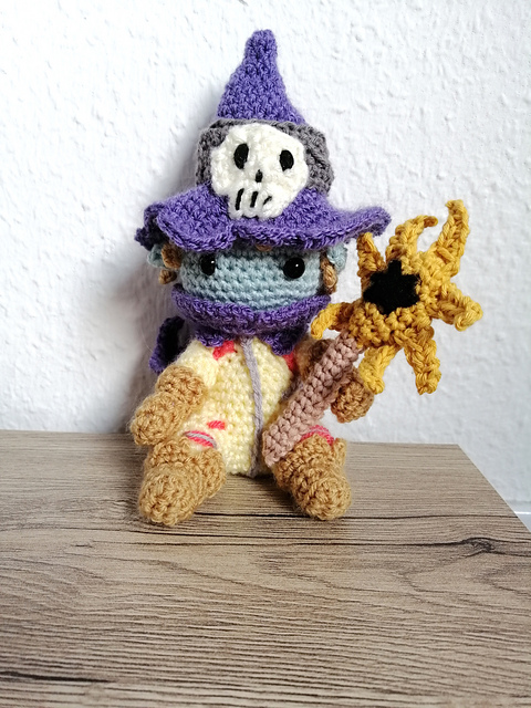 Ravelry: Wizardmon (Digimon) pattern by Rina Mogryna Art