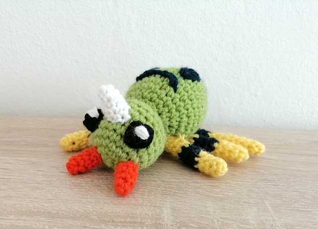 Ravelry: Spinarak (Pokemon) pattern by Rina Mogryna Art