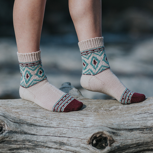 Ravelry: Navette pattern by Christina Danaee