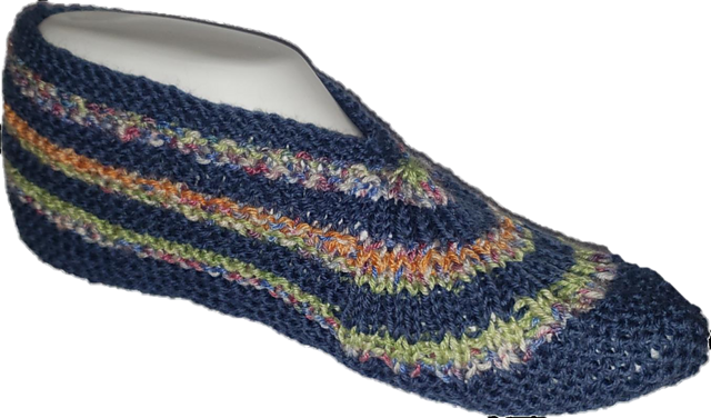 Ravelry: Botinki pattern by Maria Robbins