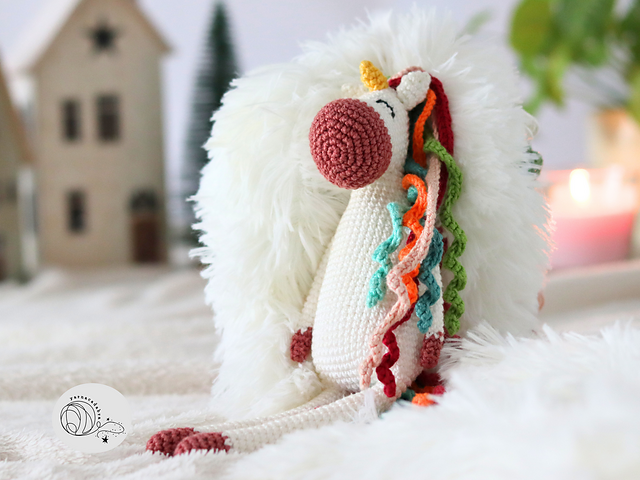 Ravelry: Unicorn pattern by yarn acadabra