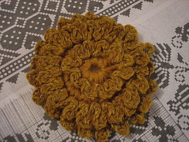 Ravelry: Zinnias pattern by Susan Ann Smith